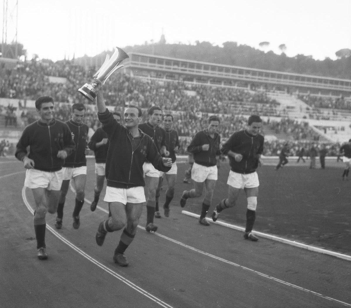 La Roma piange la scomparsa di Giacomino Losi: Core de Roma e capitano ...